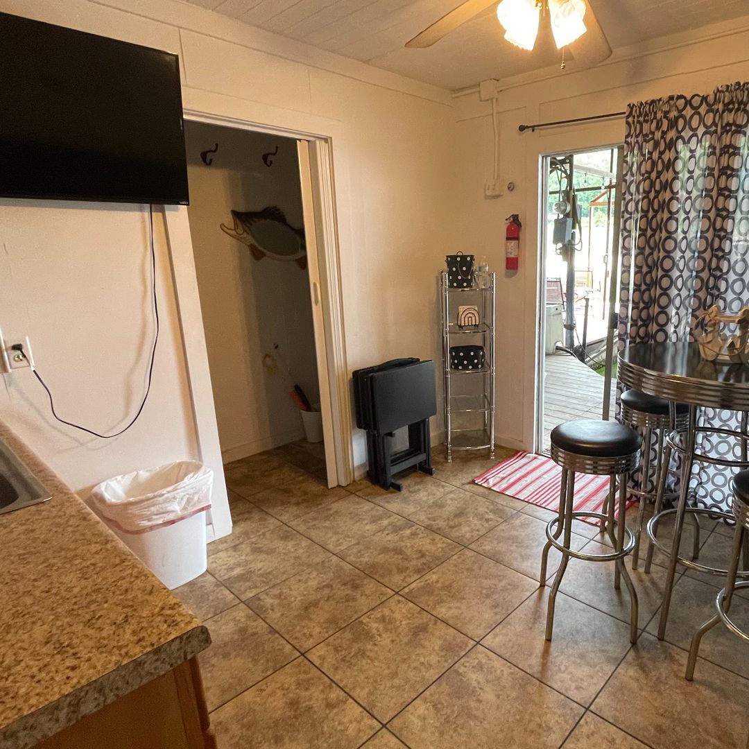 Slips - Grandpappy Point Resort & Marina